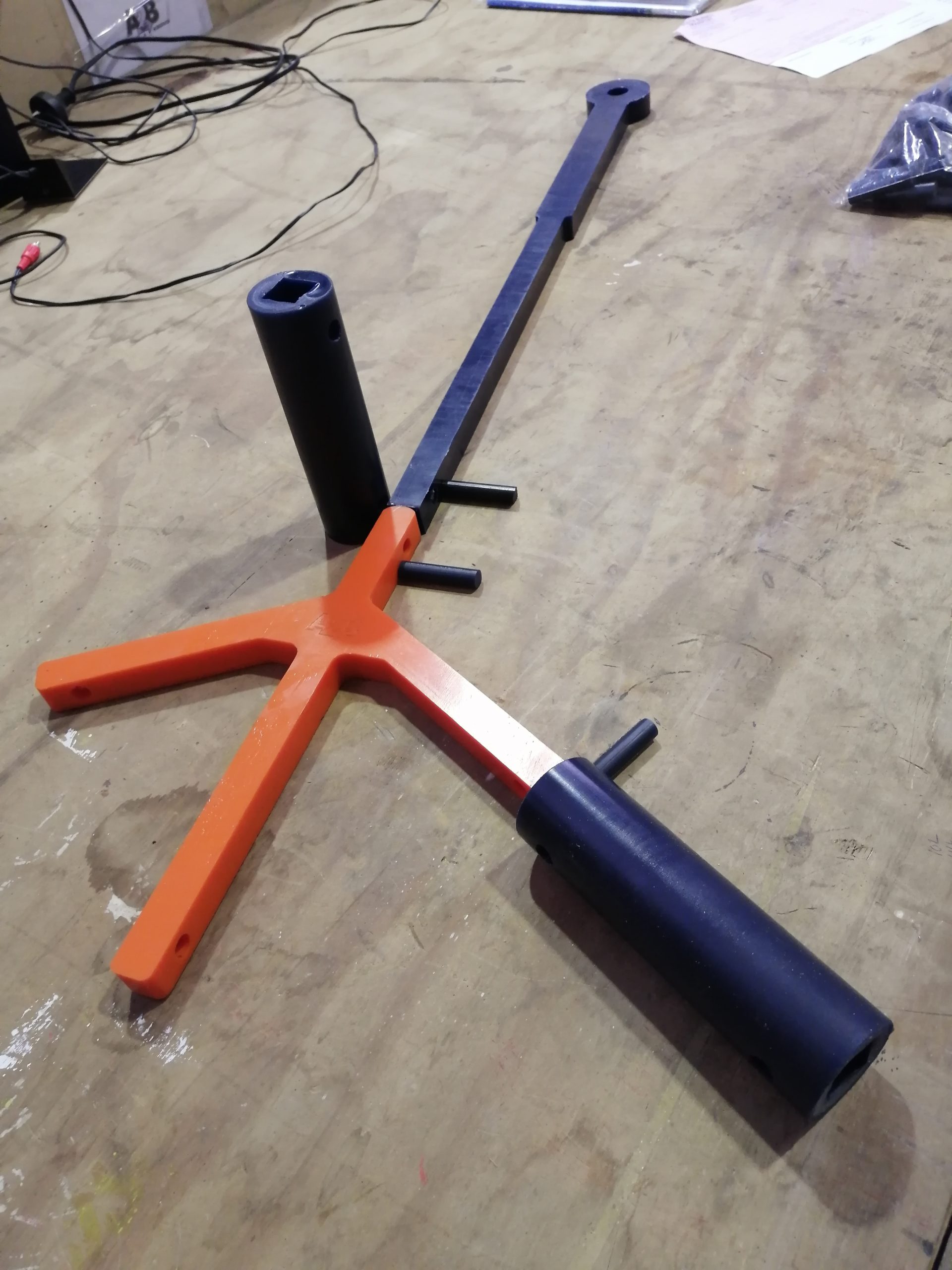 SCREEN CLEANER / DECLOGGER - A2B Crushing and Screening